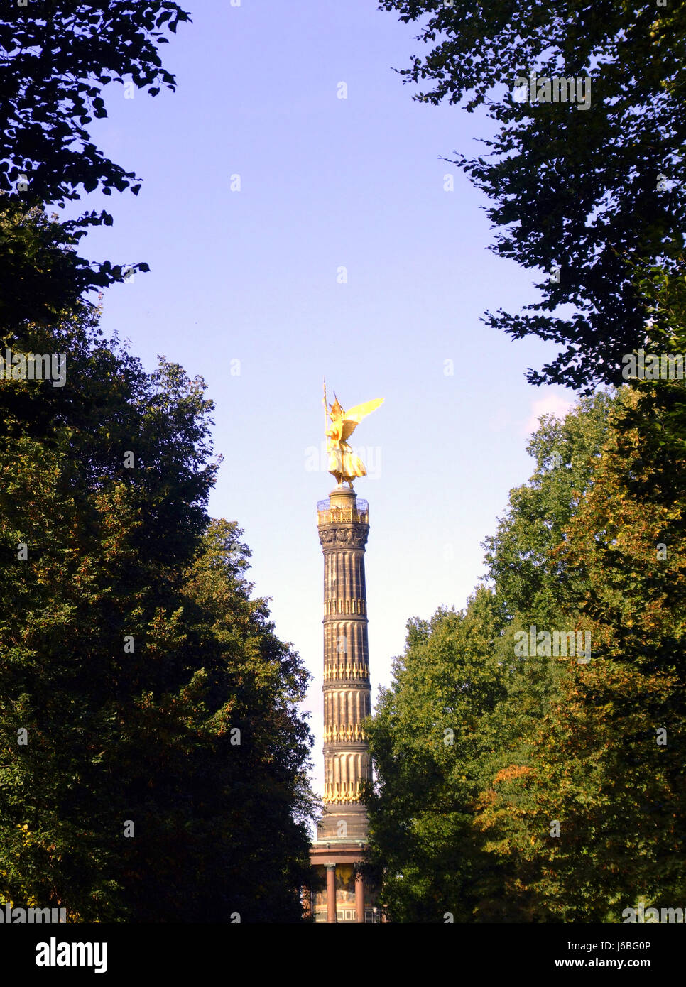 tree trees berlin triumphal column emblem germany german federal ...