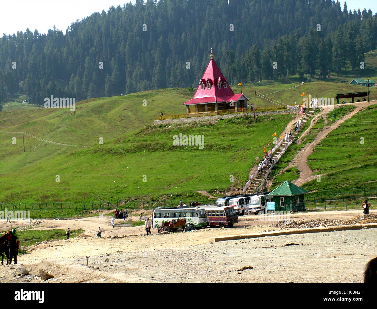 Gulmarg Tourism And Travel, Summer beauty of Gulmarg, Places to visit ...