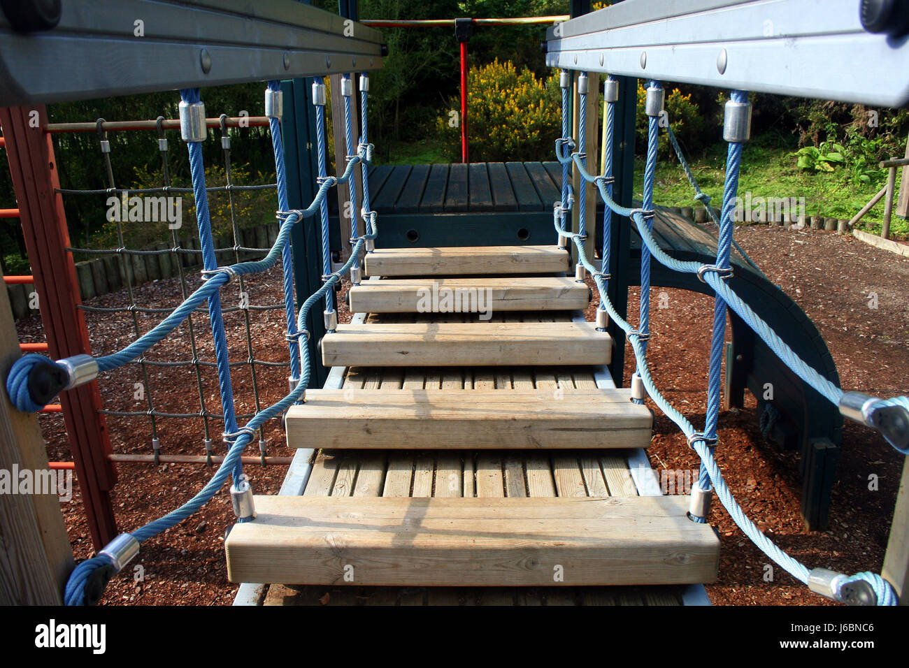 Amusement bridge playground rope steps places hi-res stock photography ...