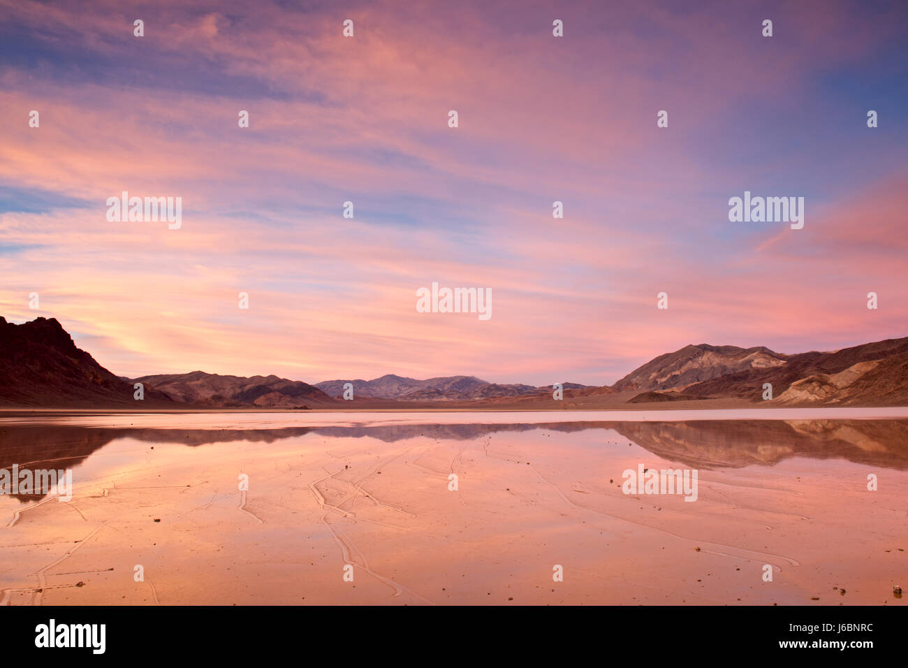 Death valley race track hi-res stock photography and images - Alamy