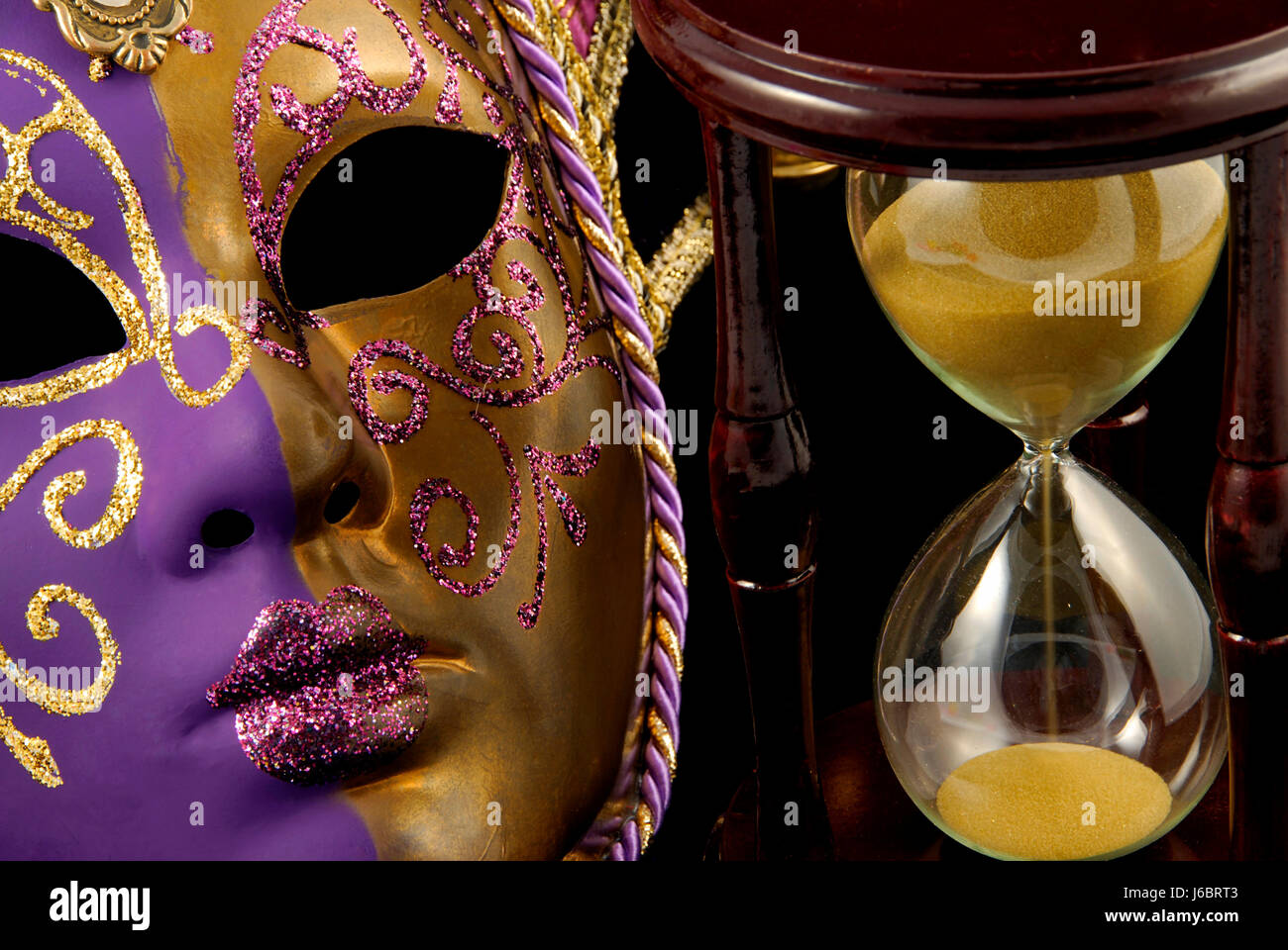 Face two time clock hi-res stock photography and images - Alamy