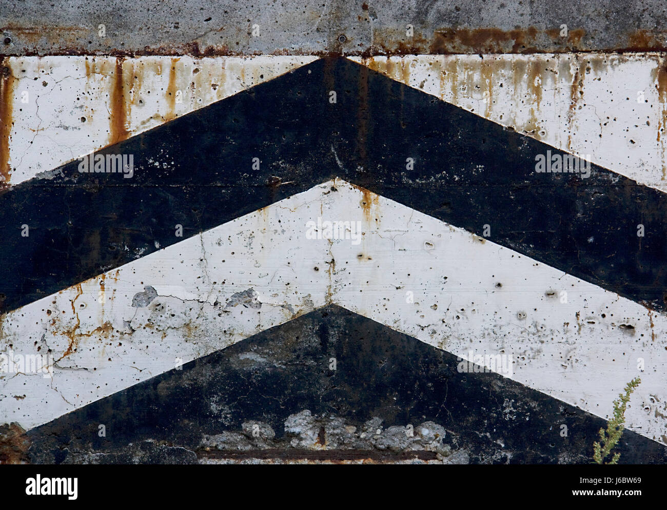 sign signal direction weatherworn arrow black swarthy jetblack deep ...