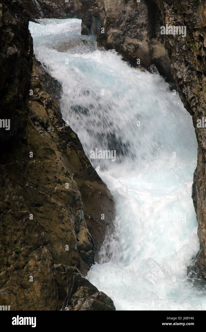 clammy boulder water flow stone cold stream rock ceramic tiles noise ...