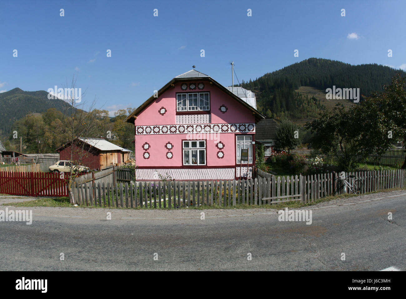 house building coloured colourful gorgeous multifarious richly coloured ...