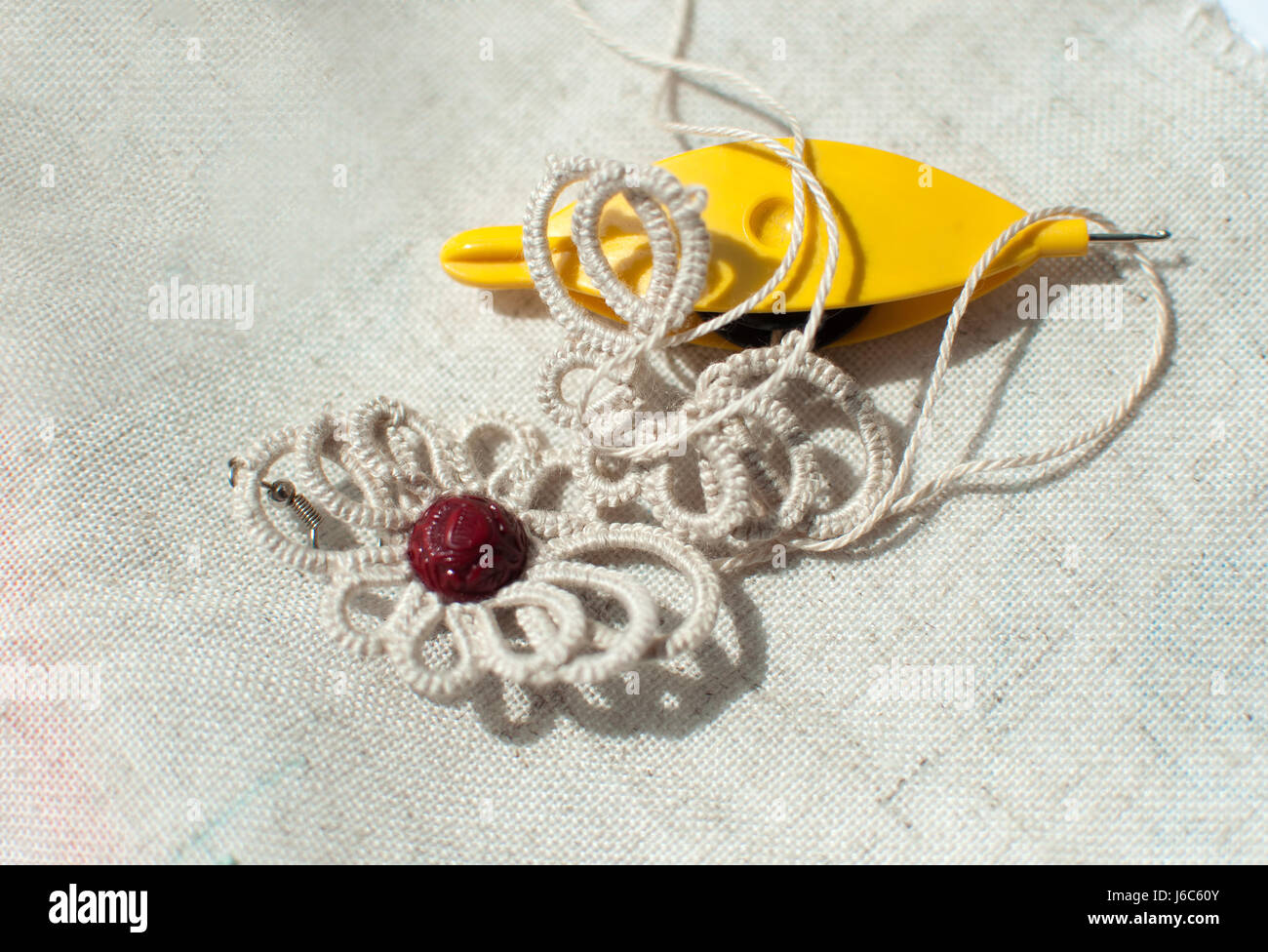 Frivolite work hi-res stock photography and images - Alamy