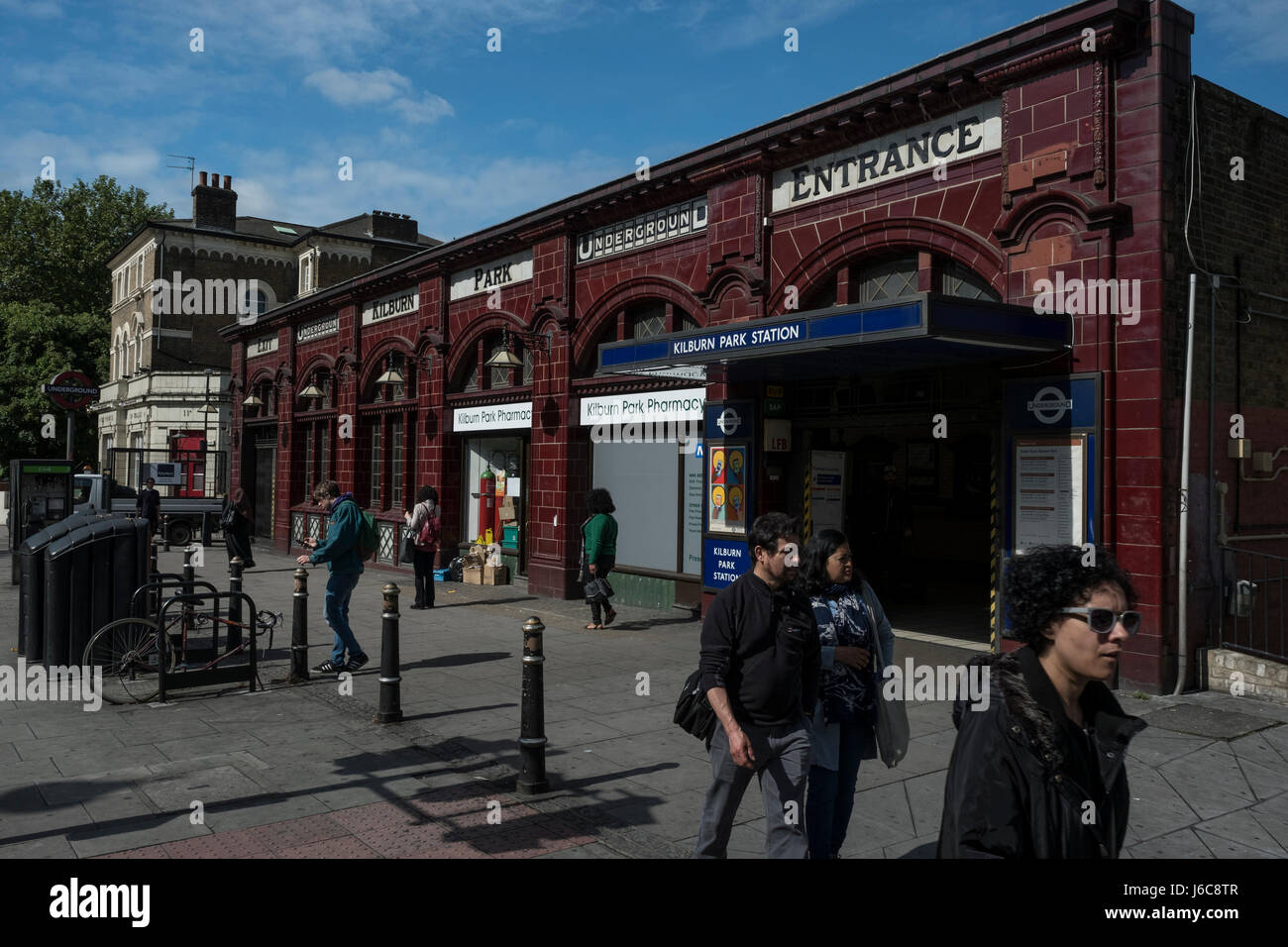 Kilburn Park station Stock Photo - Alamy