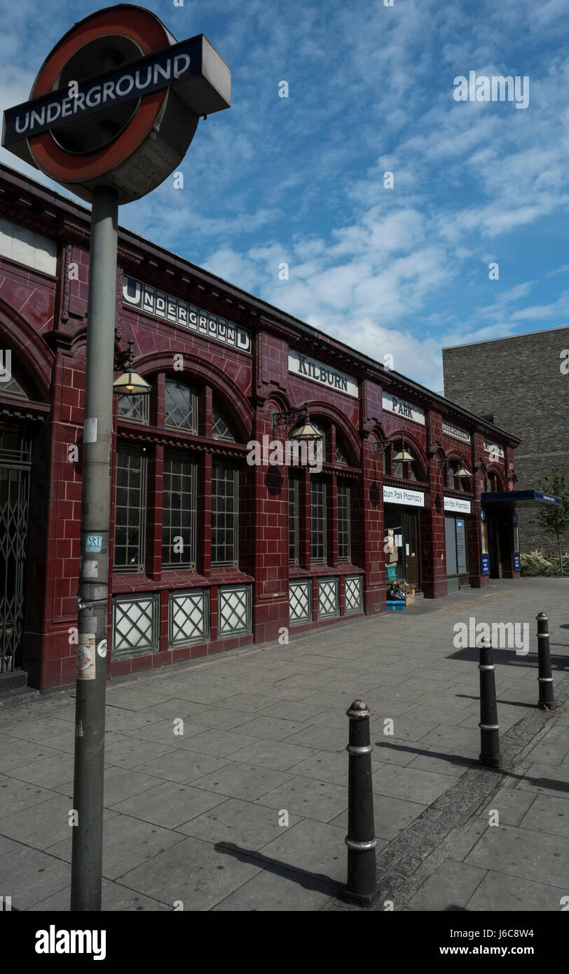 Kilburn Park station Stock Photo - Alamy