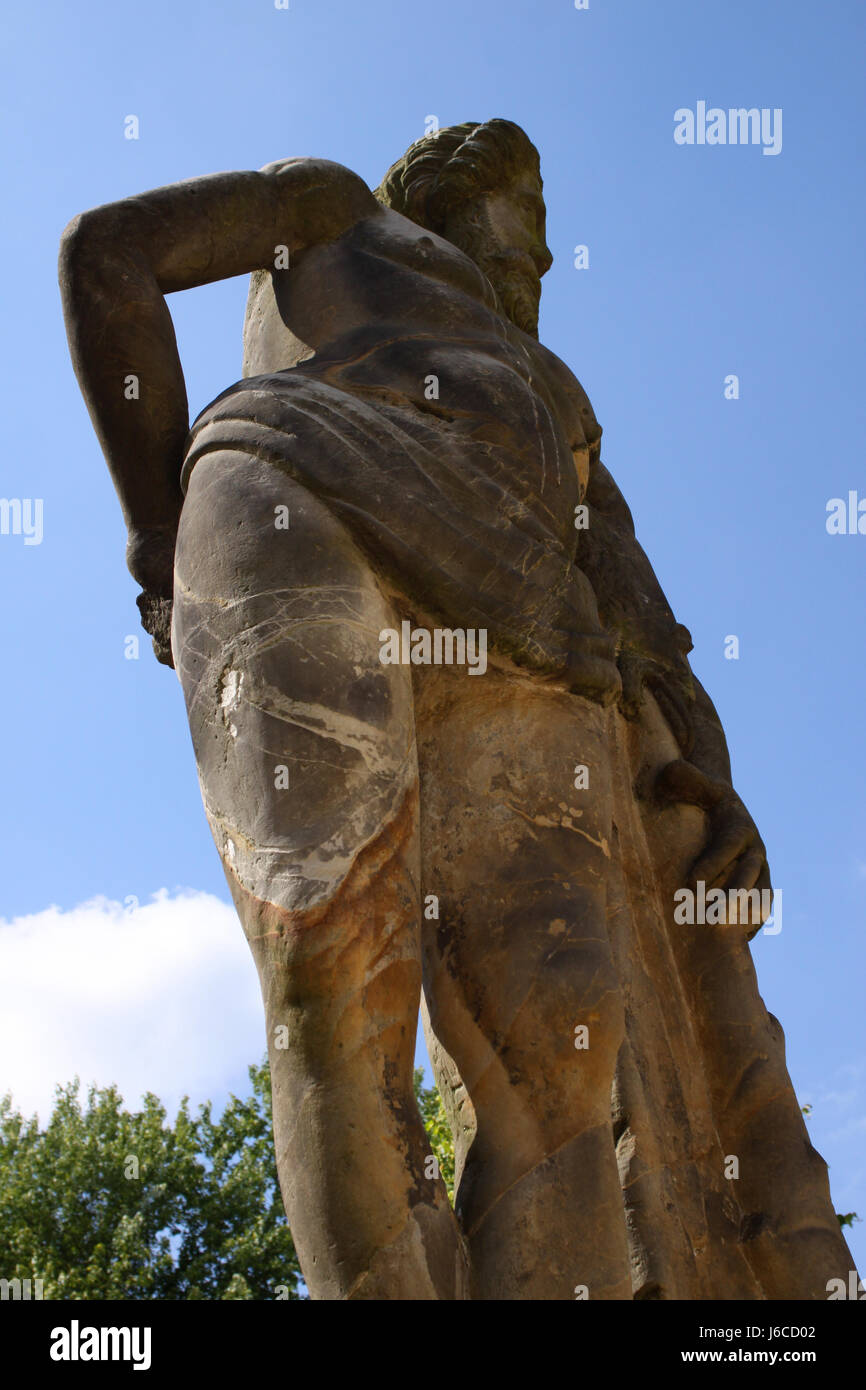 god monument statue hercules design shaping formation shape model ...