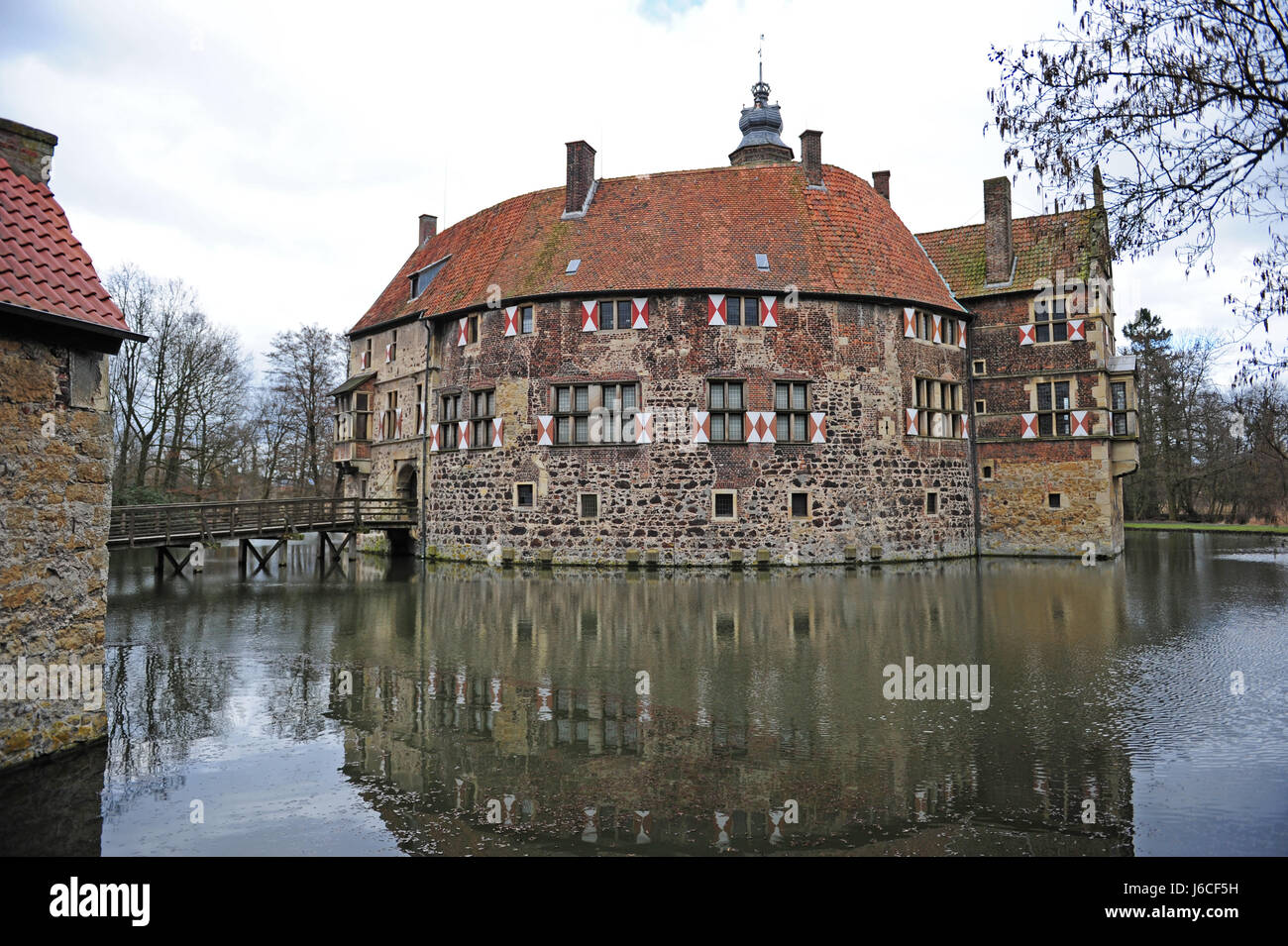bridge fortress ditch chateau castle middle ages bridge fortress ditch ...