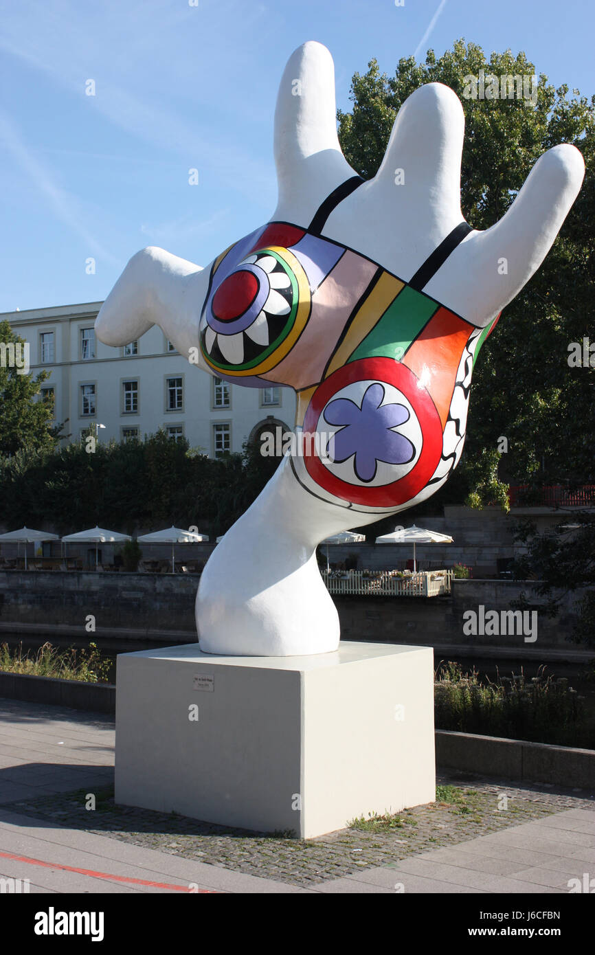 art work of art sculptures works of arts art attraction sightseeing ...