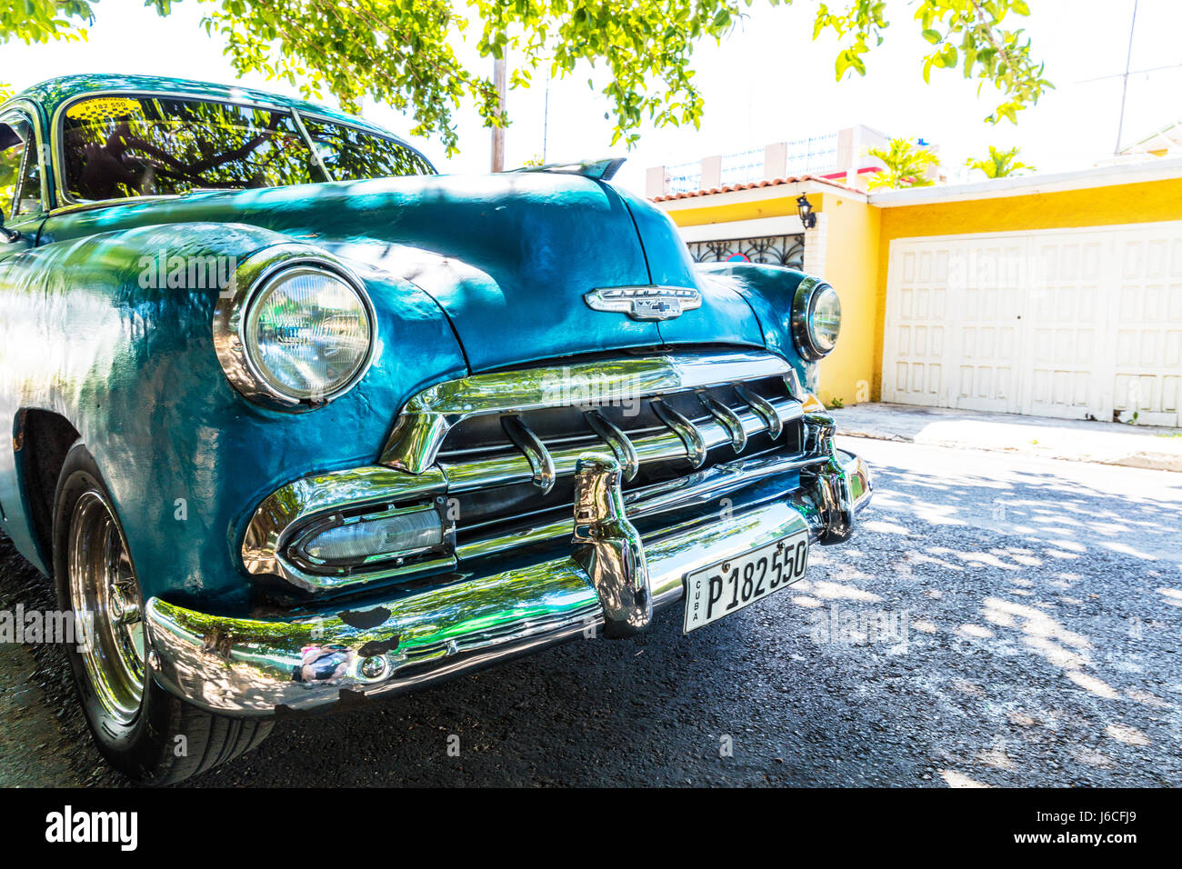 Old American car in Cuba, Cuban car, typical cuban car Cuban vehicle ...