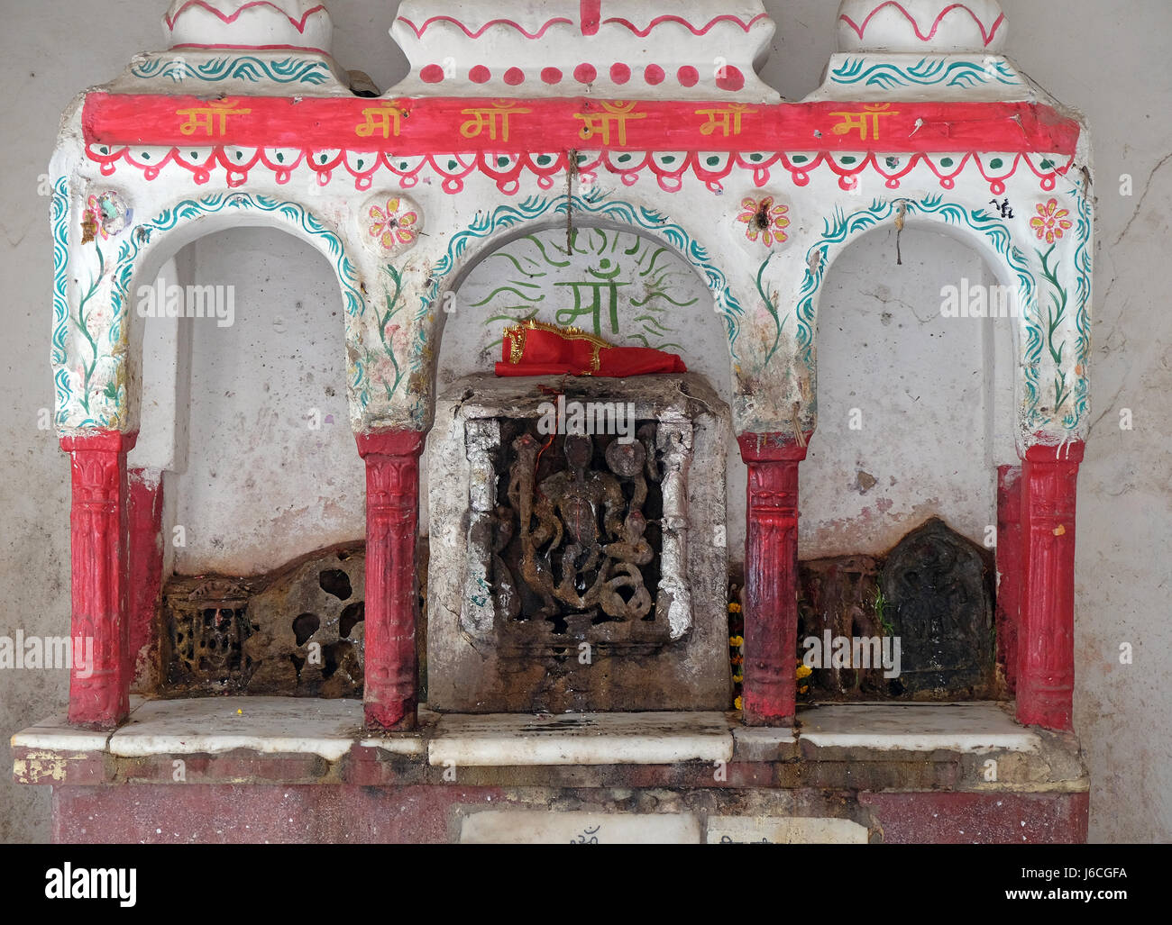 Puja altar hi-res stock photography and images - Alamy