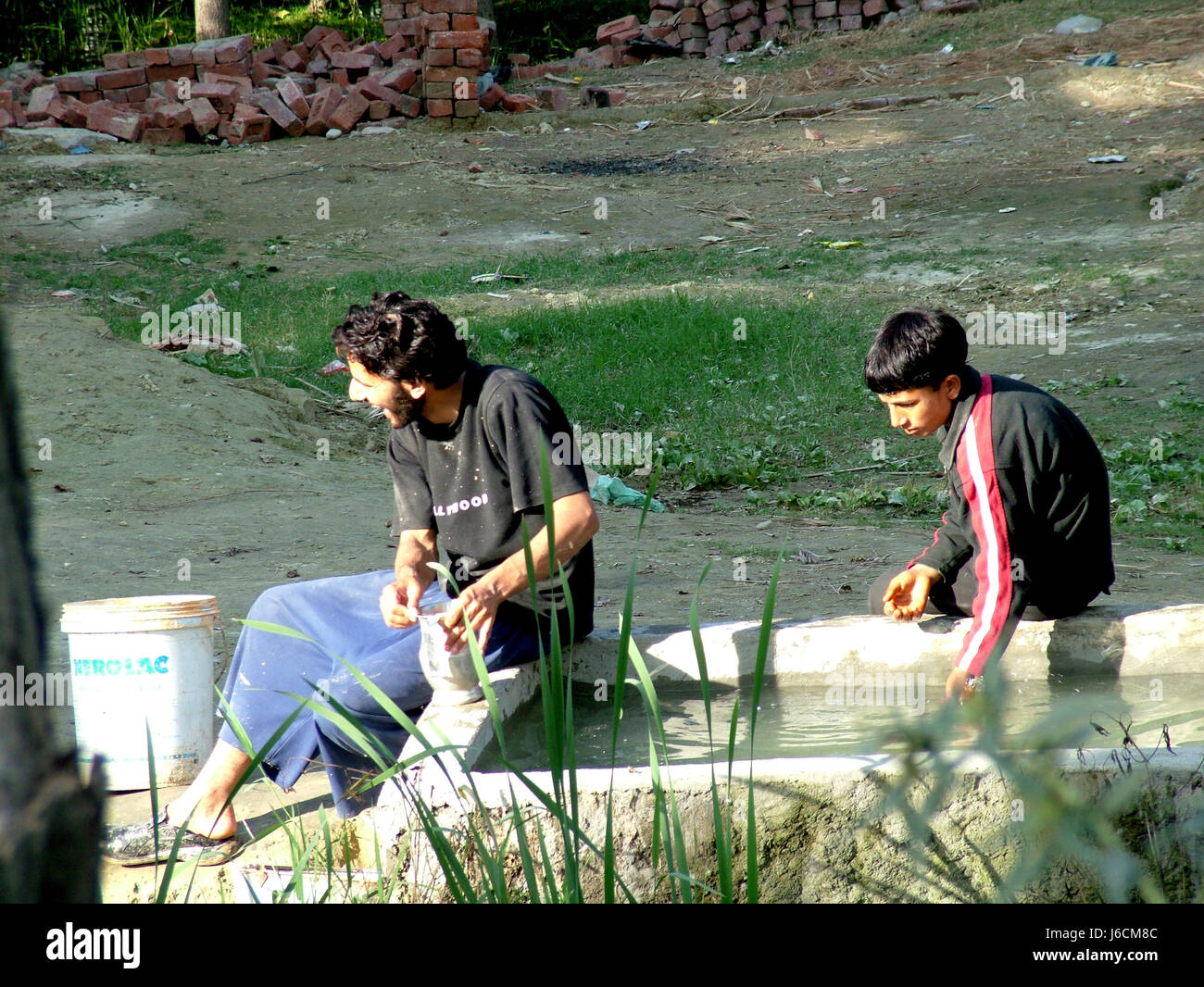 Kashmiri people hi-res stock photography and images - Alamy