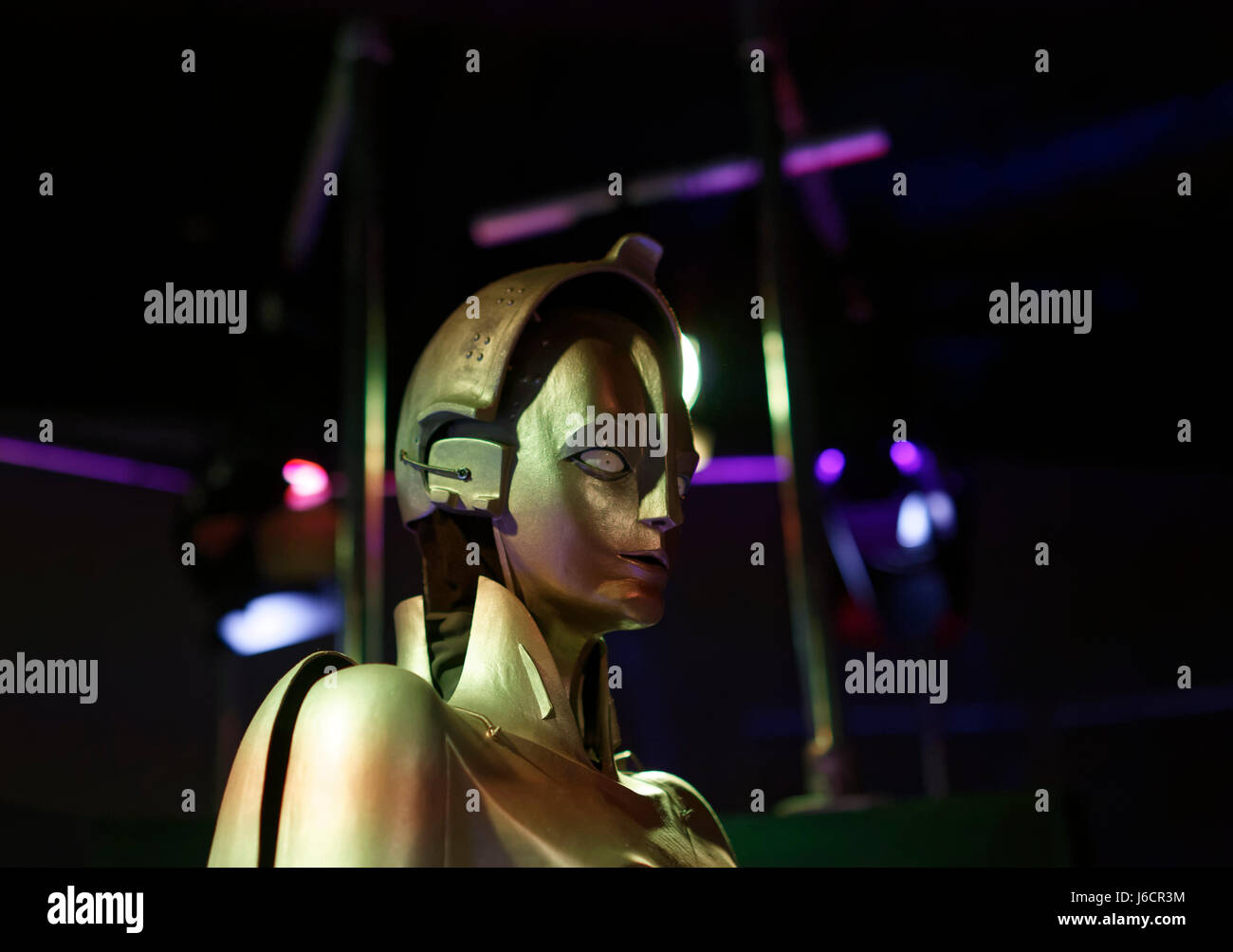 Museum of robots hi-res stock photography and images - Alamy