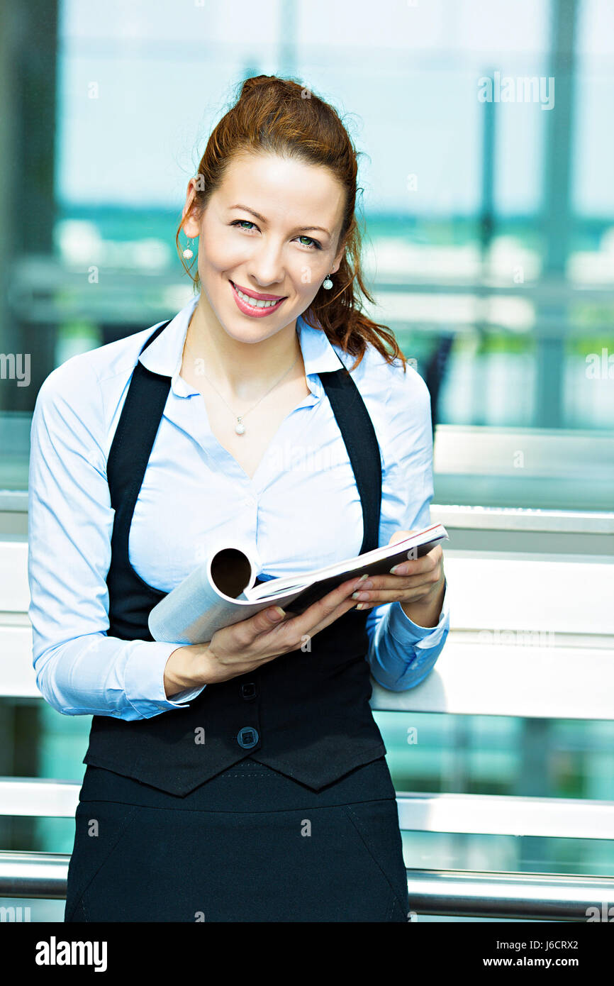 Office lady reading newspaper hi-res stock photography and images - Alamy