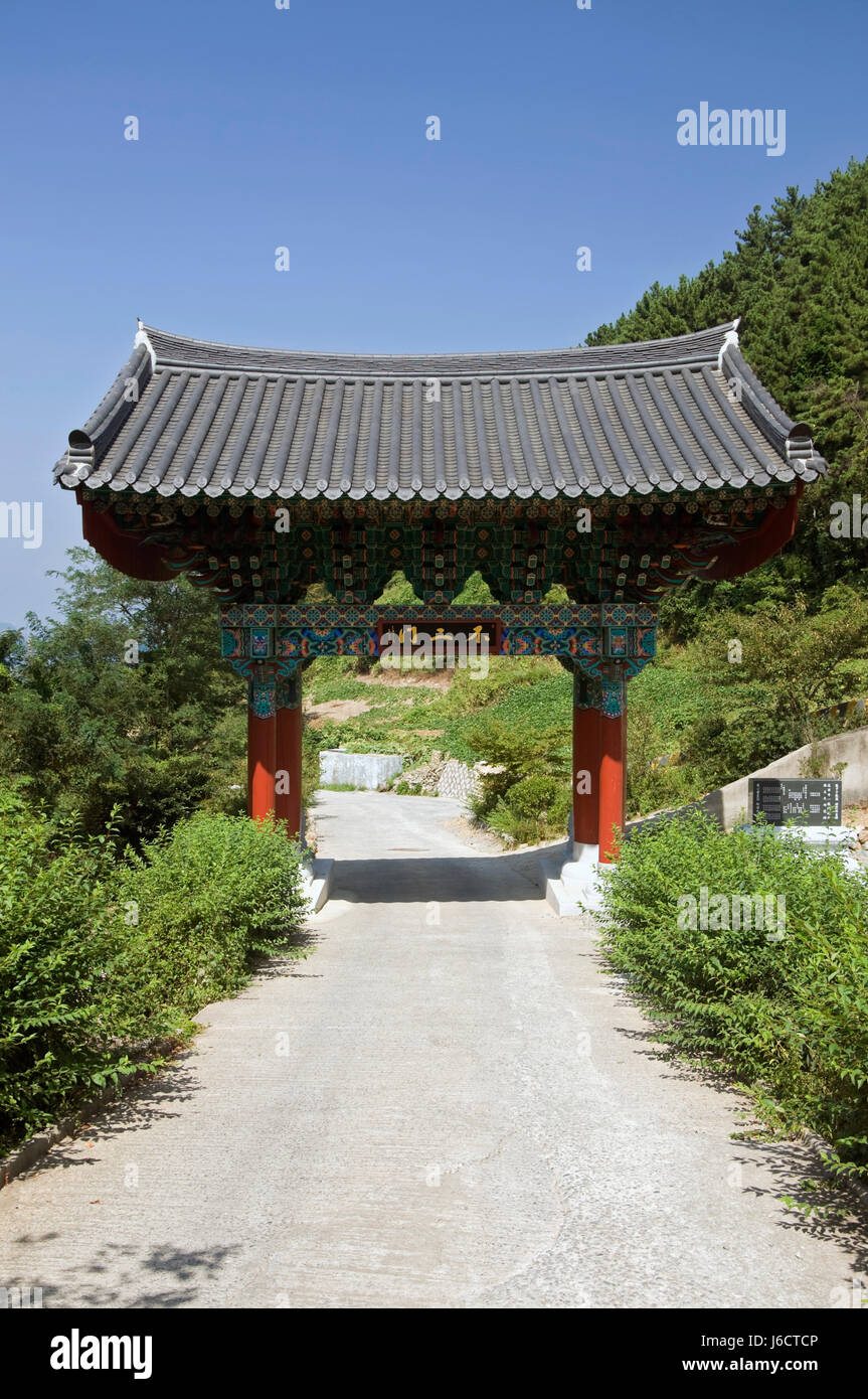 traditional gate,south korea Stock Photo - Alamy