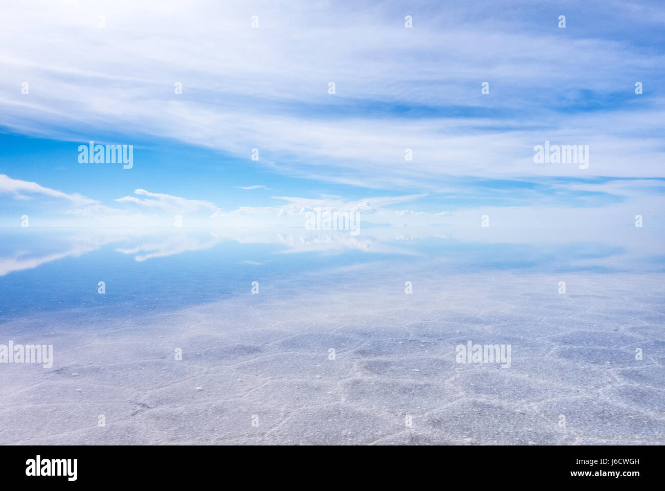 Salar de Uyuni salt white flats desert, Andes Altiplano, Bolivia Stock ...