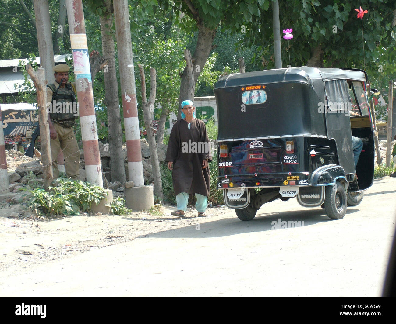 Auto riksha hi-res stock photography and images - Alamy
