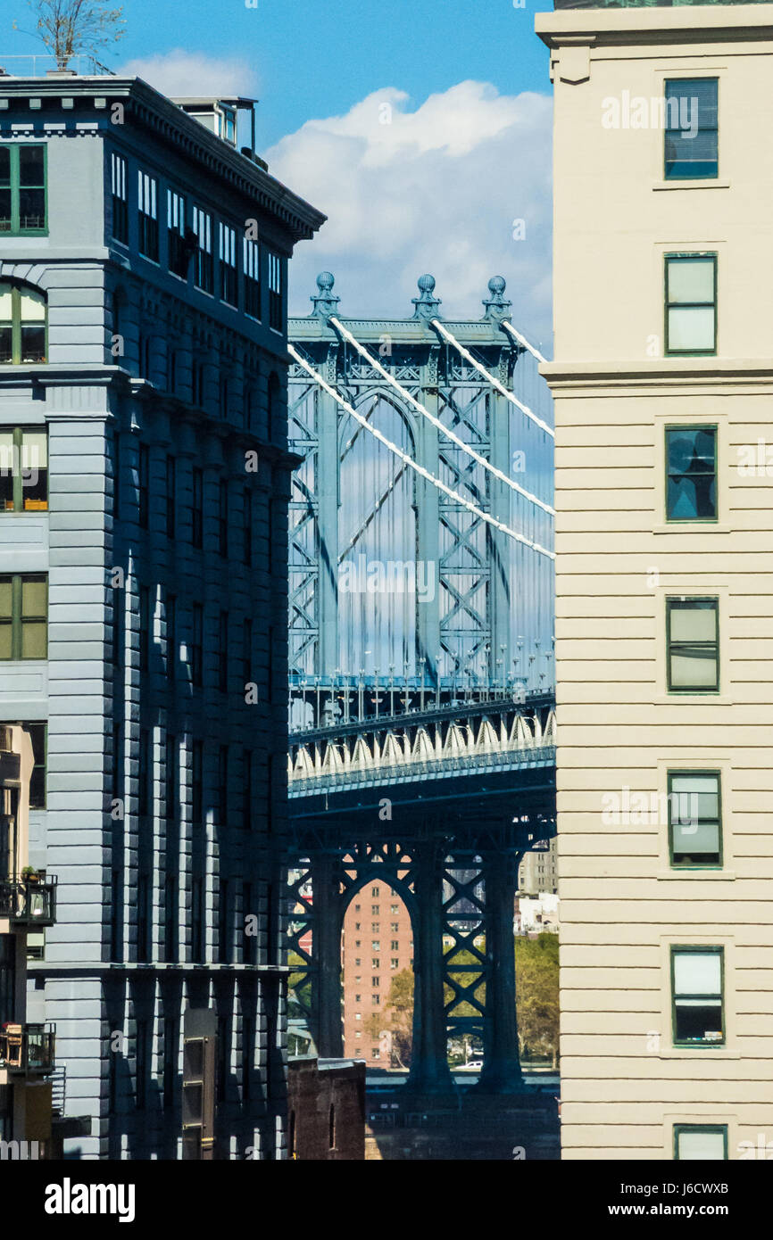 Williamsburg Bridge Manhattan Brooklyn between two houses Stock Photo ...