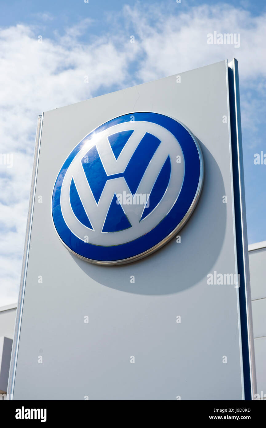 Volkswagen signs hi-res stock photography and images - Alamy