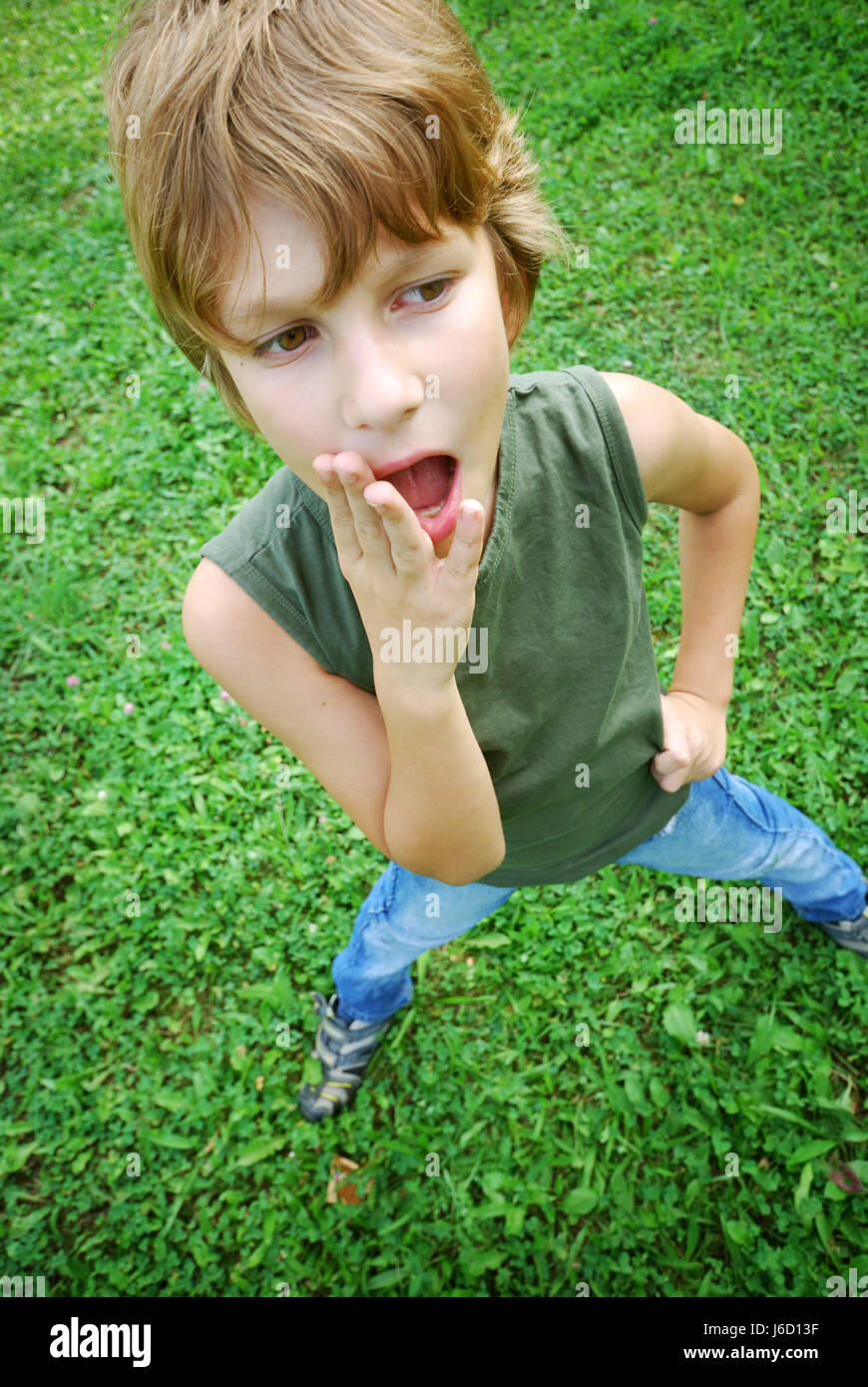 Frighten surprised child hi-res stock photography and images - Alamy