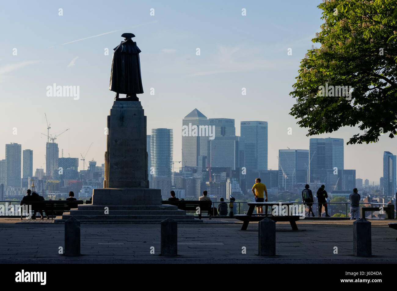 Statue of General James Wolfe overlooking Canary Wharf from Greenwich ...