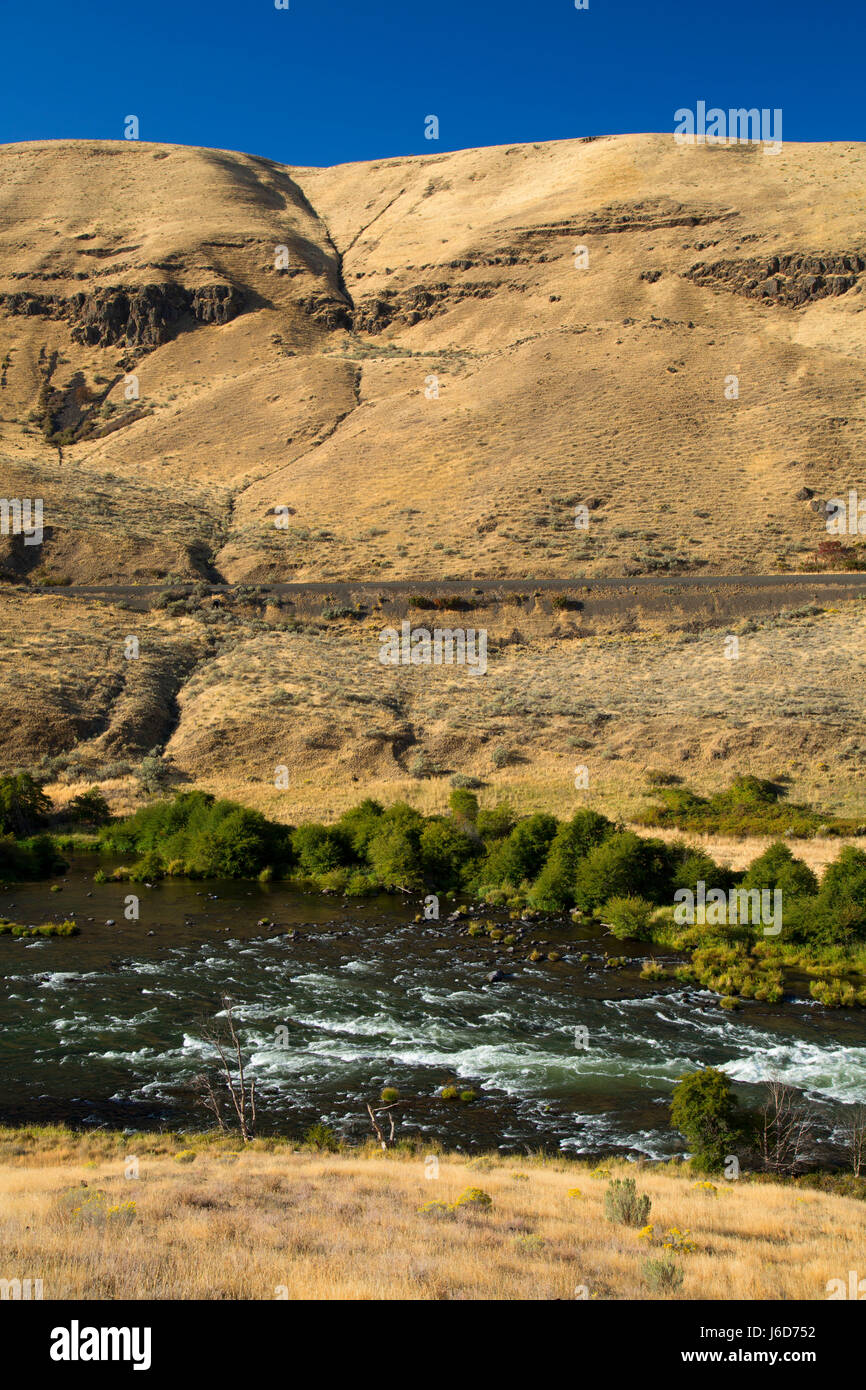 Deschutes River from Railbed Trail, Deschutes River State Park ...