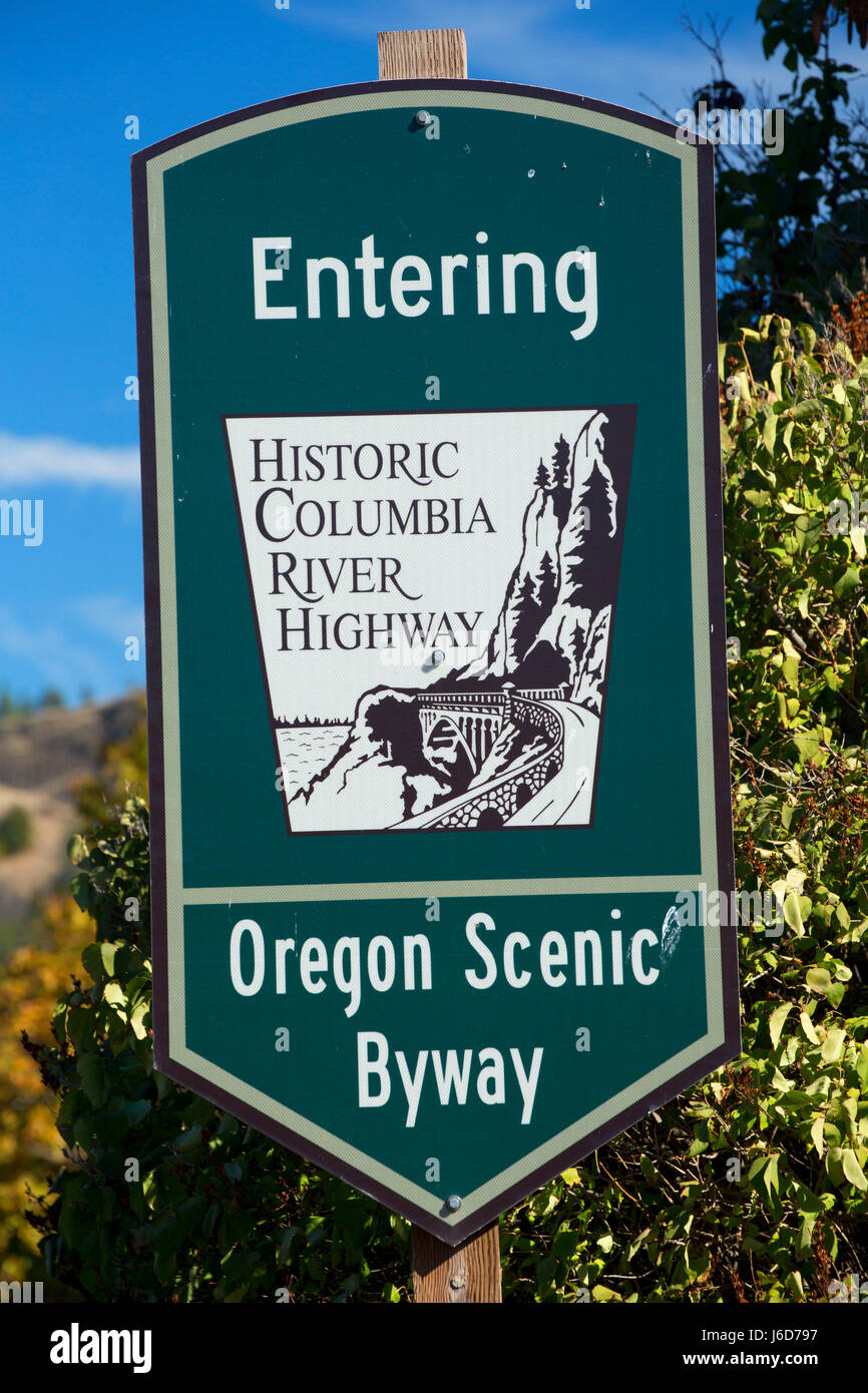Columbia river highway scenic byway hi-res stock photography and images ...