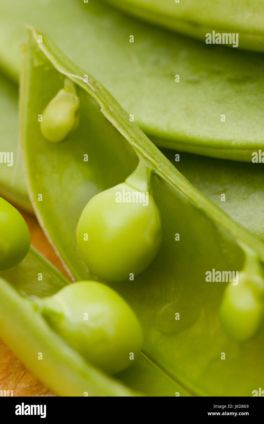green vegetable peas pod wooden backdrop background healthy food ...