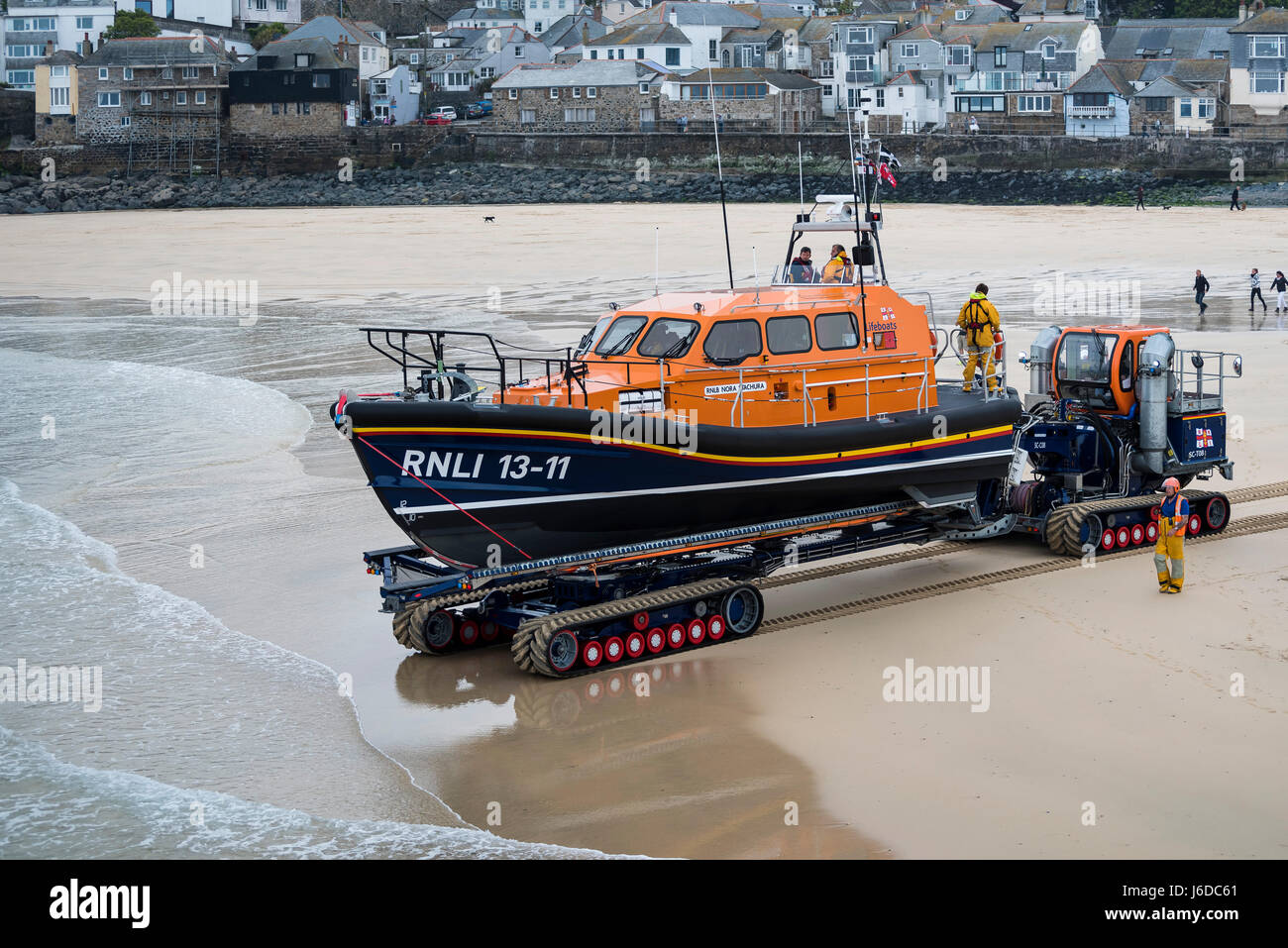 St ives lifeboat hi-res stock photography and images - Alamy