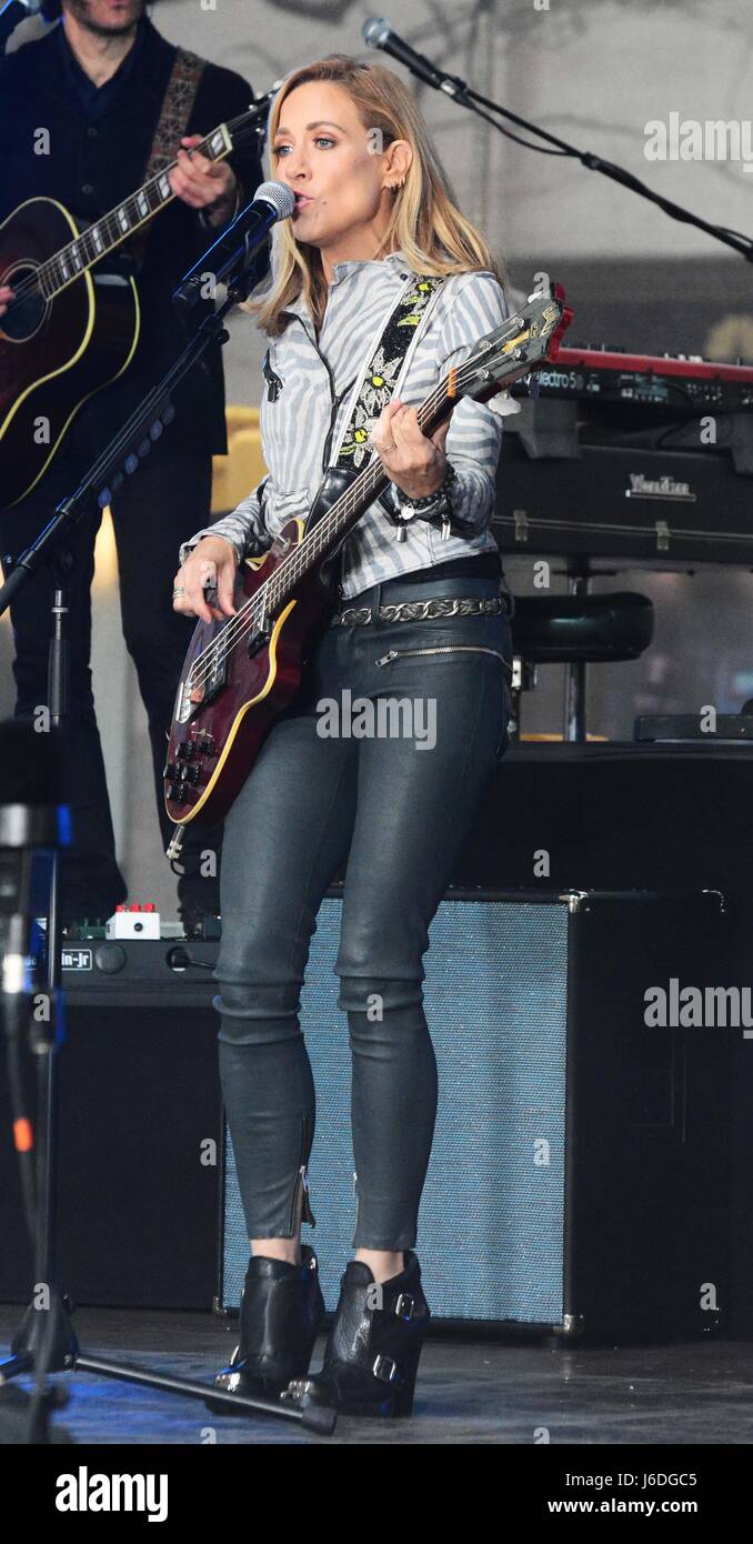Sheryl Crow does the Today Show in New York Featuring: Sheryl Crow ...