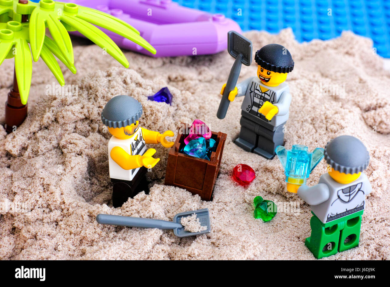 Under lego hi-res stock photography and images - Alamy