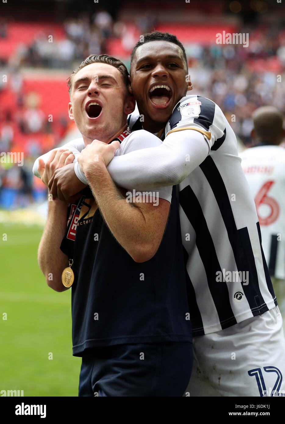 Mahlon romeo celebrate on pitch hi-res stock photography and images - Alamy
