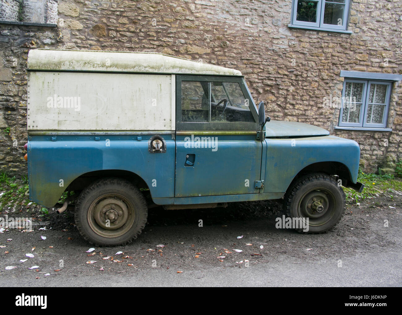 The iconic Land Rover four wheel drive vehicle Stock Photo - Alamy