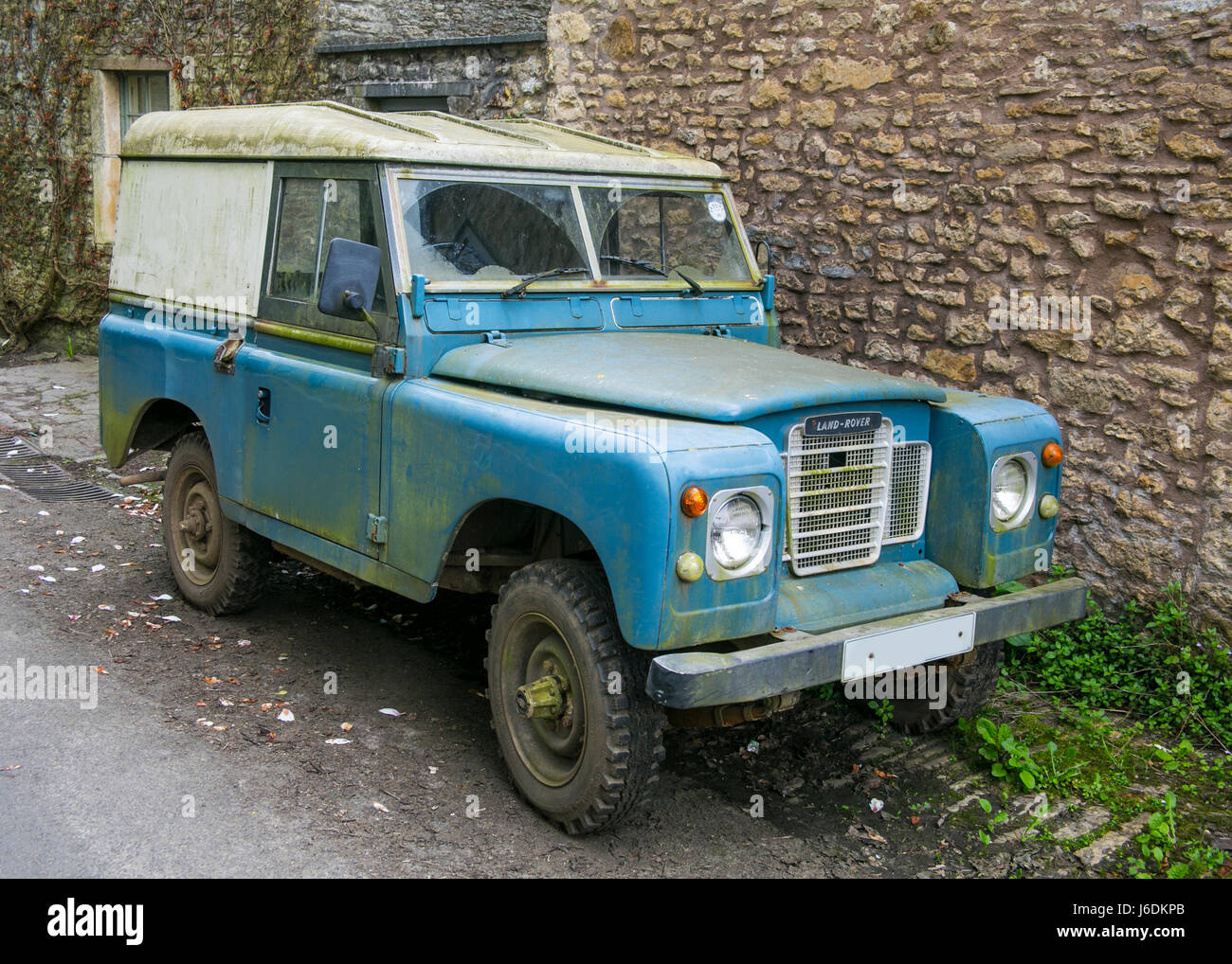 The iconic Land Rover four wheel drive vehicle Stock Photo - Alamy