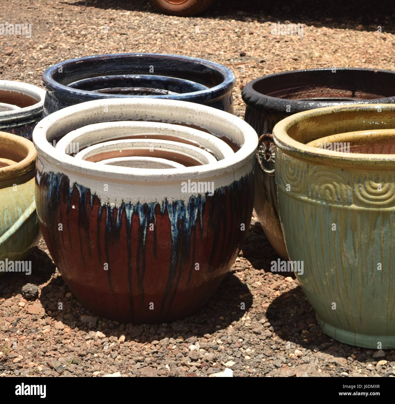 Round clay pots Stock Photo - Alamy