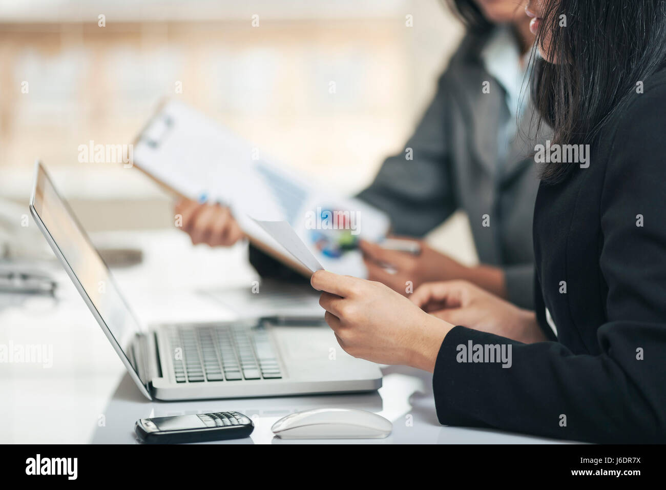 Graphical charts hi-res stock photography and images - Alamy