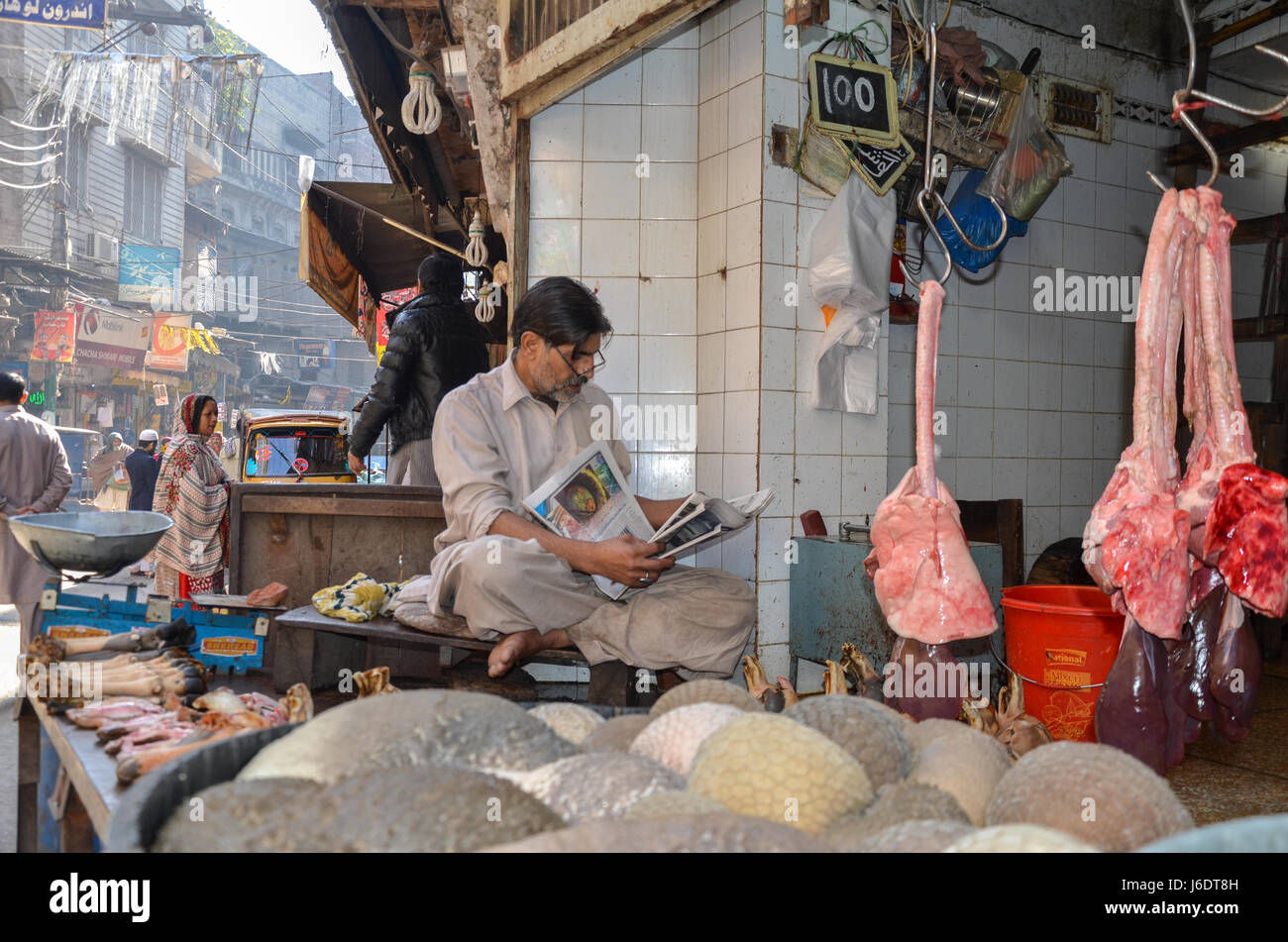 The Famous Food Street, Lahore, Punjab, Pakistan Stock Photo - Alamy