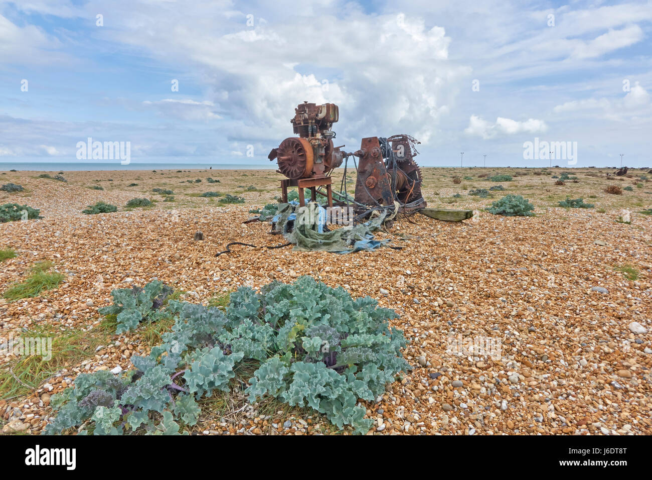 Hauling boats up shingle beach hi-res stock photography and images - Alamy