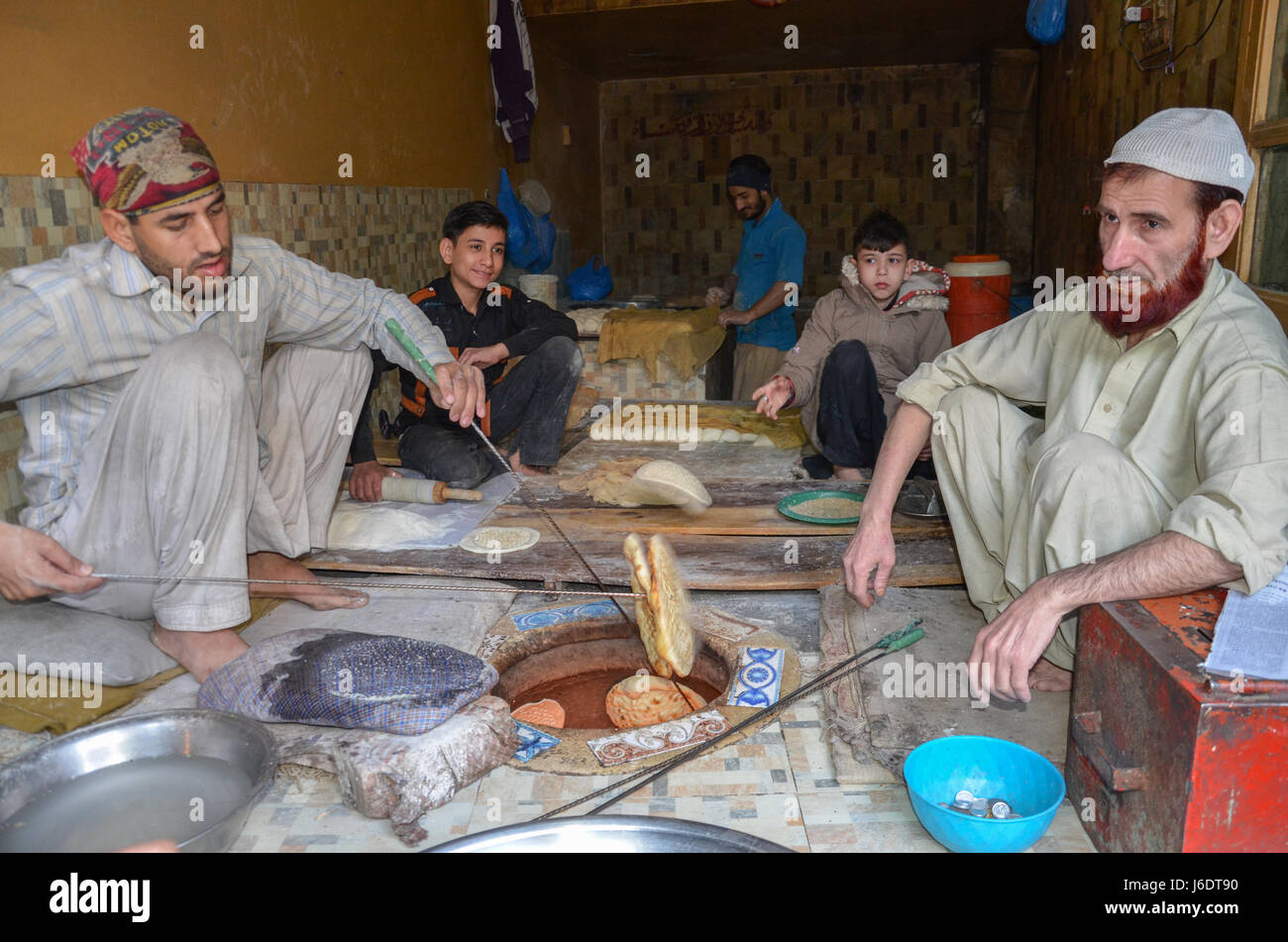 The Famous Food Street, Lahore, Punjab, Pakistan Stock Photo - Alamy