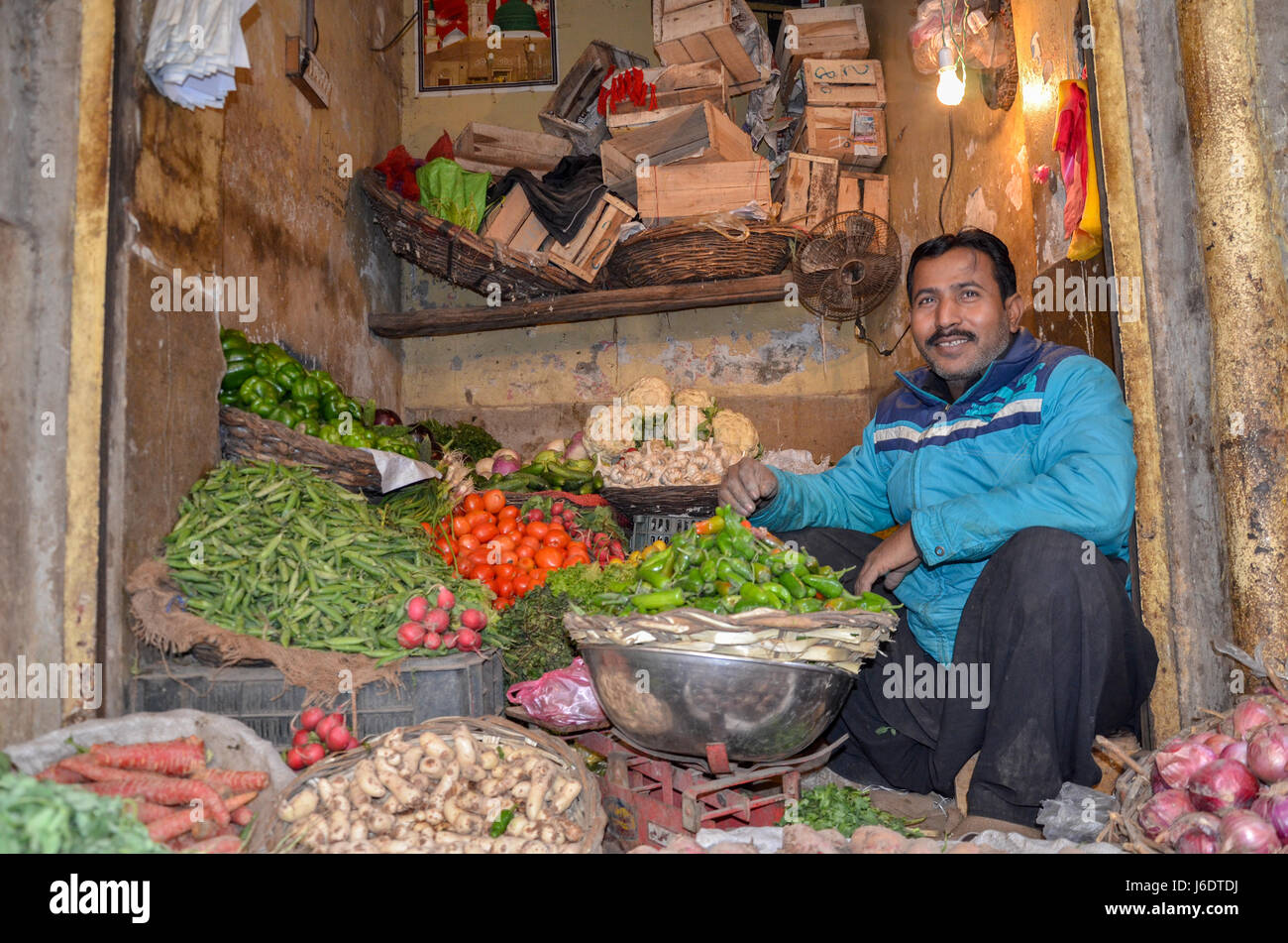 The Famous Food Street, Lahore, Punjab, Pakistan Stock Photo - Alamy