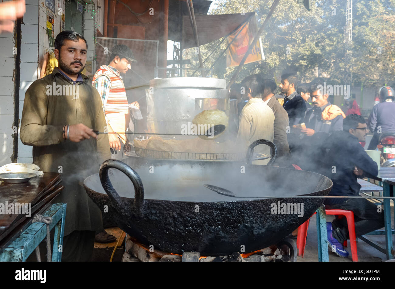 The Famous Food Street, Lahore, Punjab, Pakistan Stock Photo - Alamy
