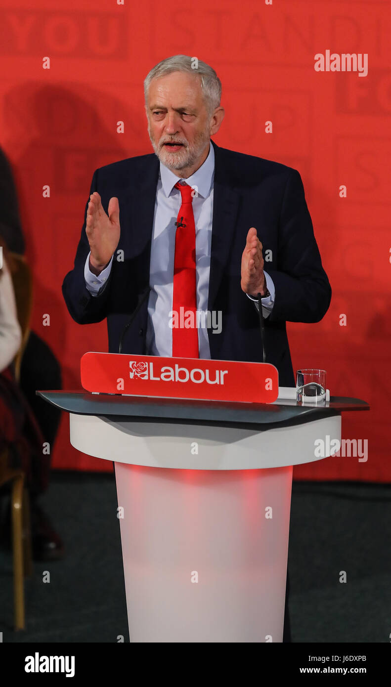 Labour leader Jeremy Corbyn makes his first speech of the 2017 General ...