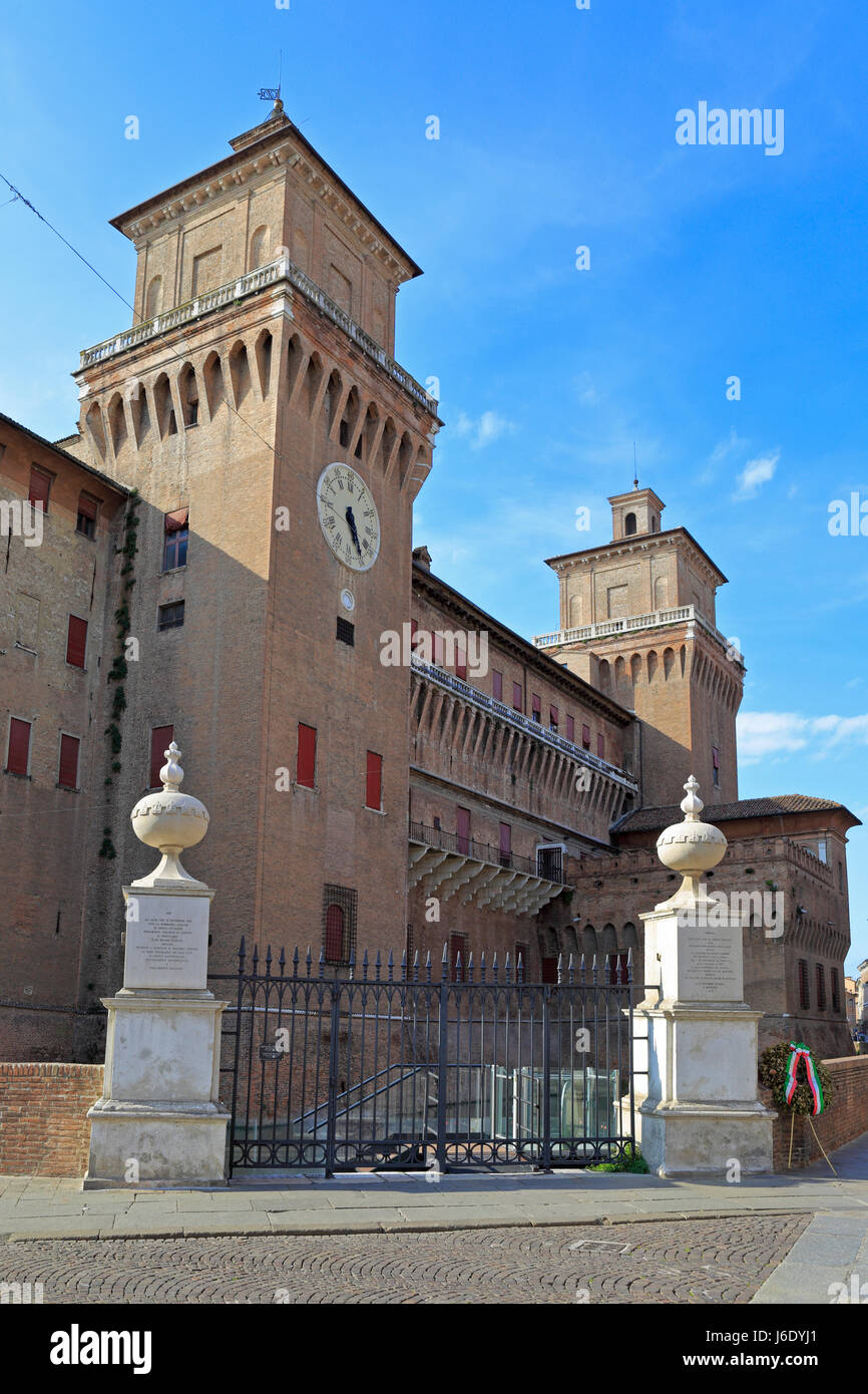 Estense castle ferrara emilia romagna hi-res stock photography and ...
