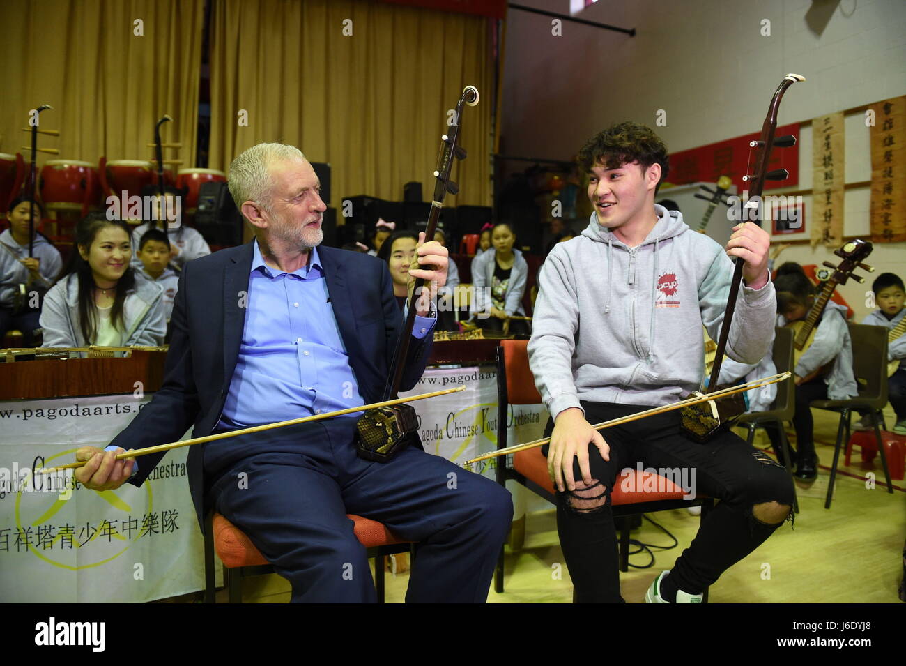 Labour leader jeremy corbyn left with charlie wardle hi-res stock ...