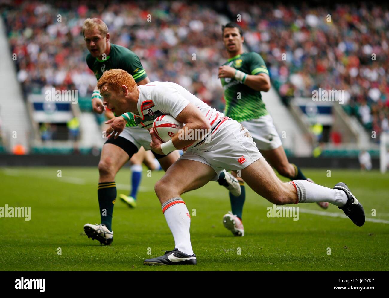 Englands james rodwell scores try hi-res stock photography and images ...