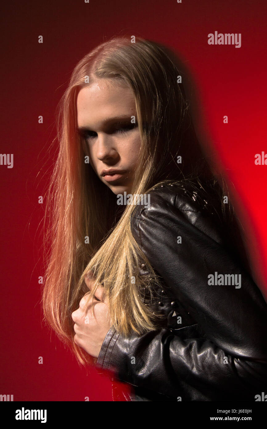 Pelle model hi-res stock photography and images - Alamy