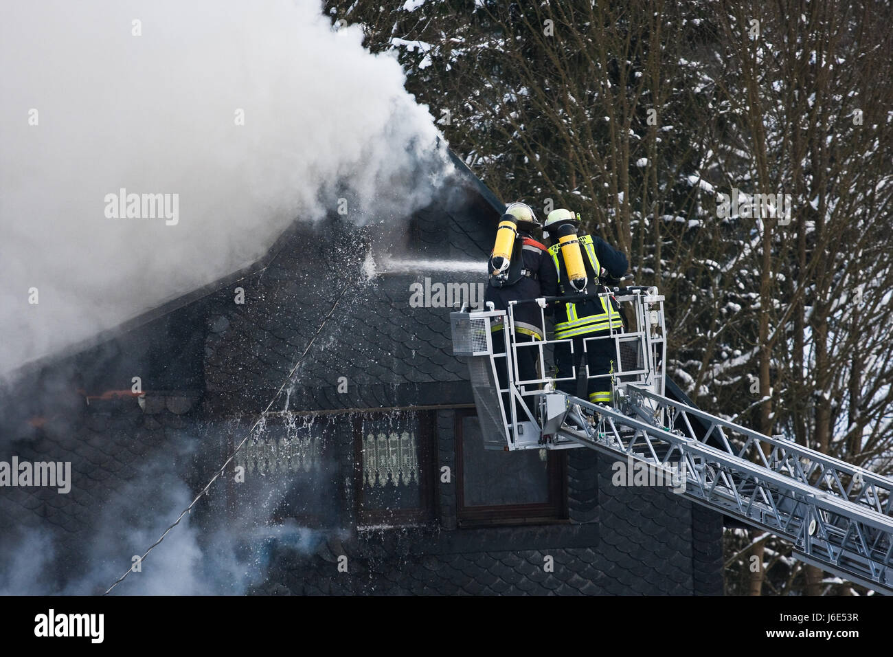 house home dwelling house residential building building fire ...