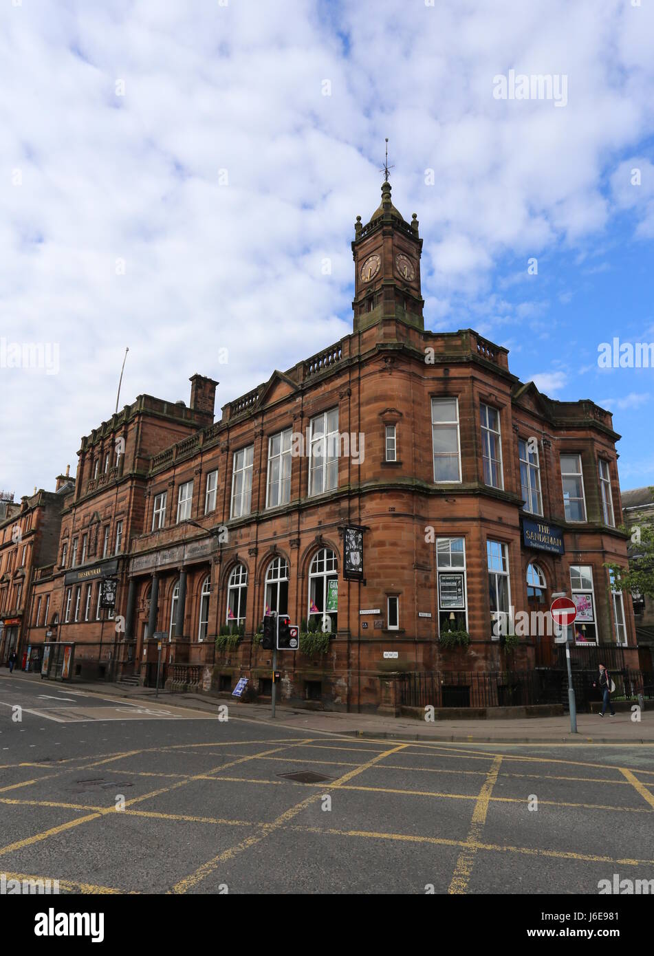 Perth pub hi-res stock photography and images - Alamy