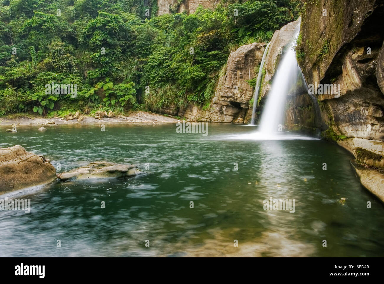 beautiful beauteously nice waterfall jungle outdoor splash forest ...